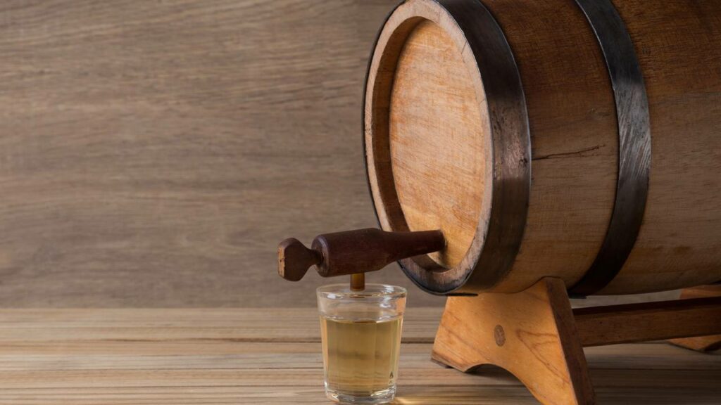 Esse homem possui a maior coleção de rótulos de cachaça do Brasil ...